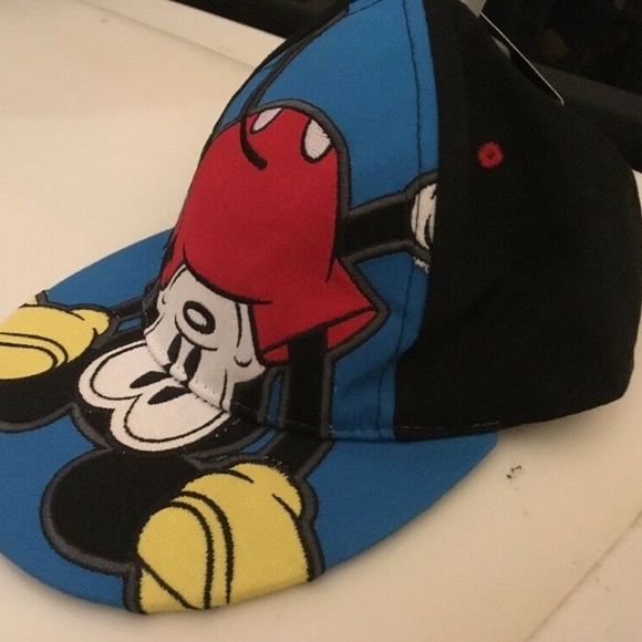 Disney | Accessories | Rare Disney Snapback New Tags Mooning Bending Ov ...